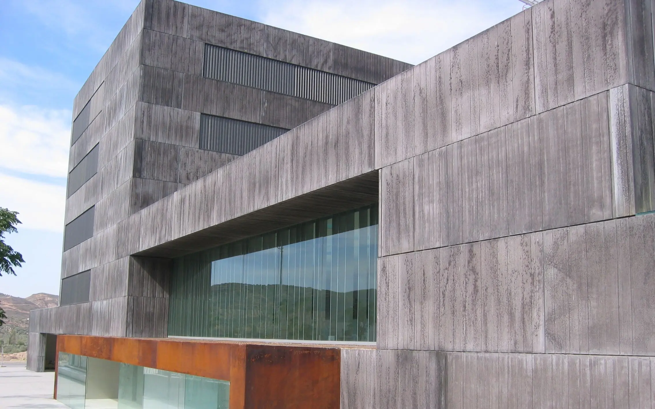 Cemento con polímeros para la construcción moderna - Padua Materiales